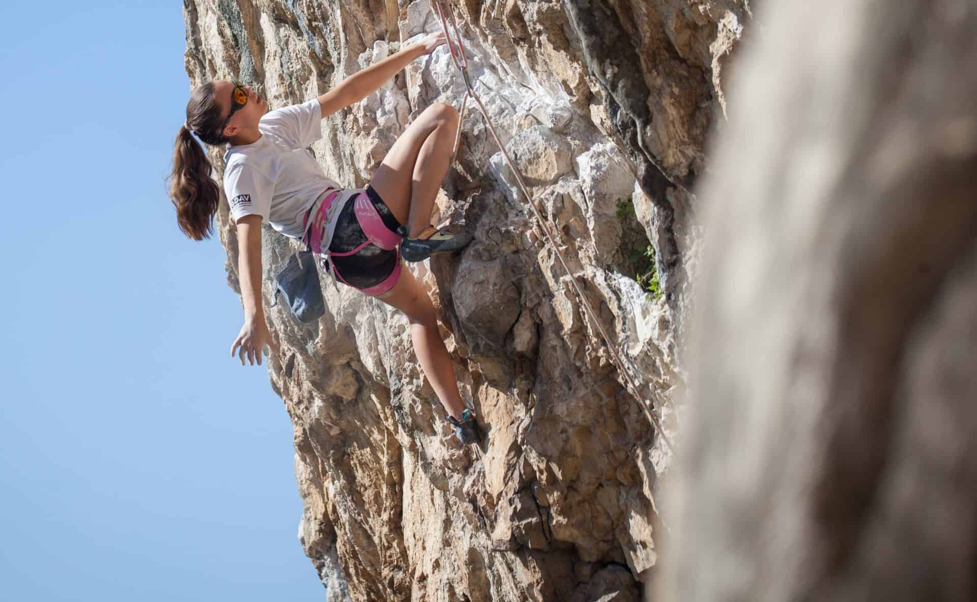 Alisa Strigo | Mantle Climbing
